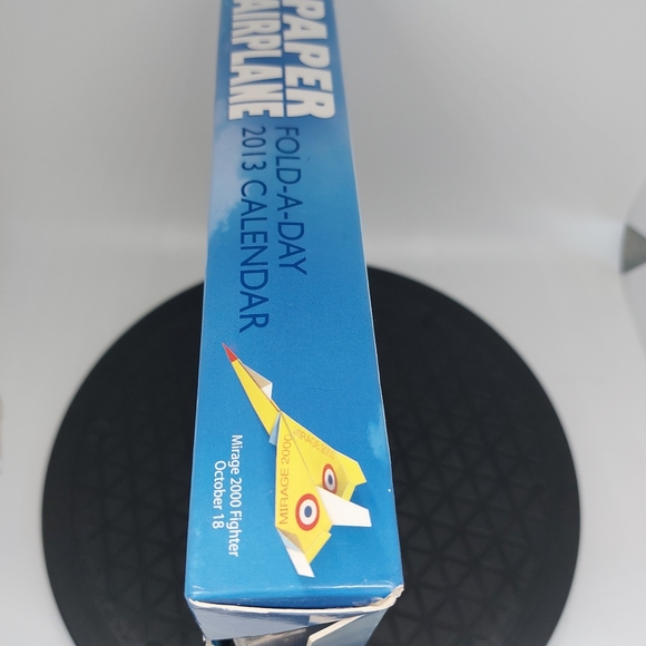 Toys | Paper Airplane Foldaday 213 Calendar By David Mitchell And Kyong ...